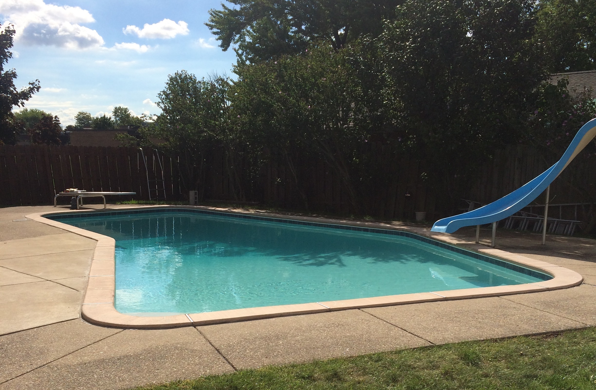 Residential Pools | Leisure Craft Pools