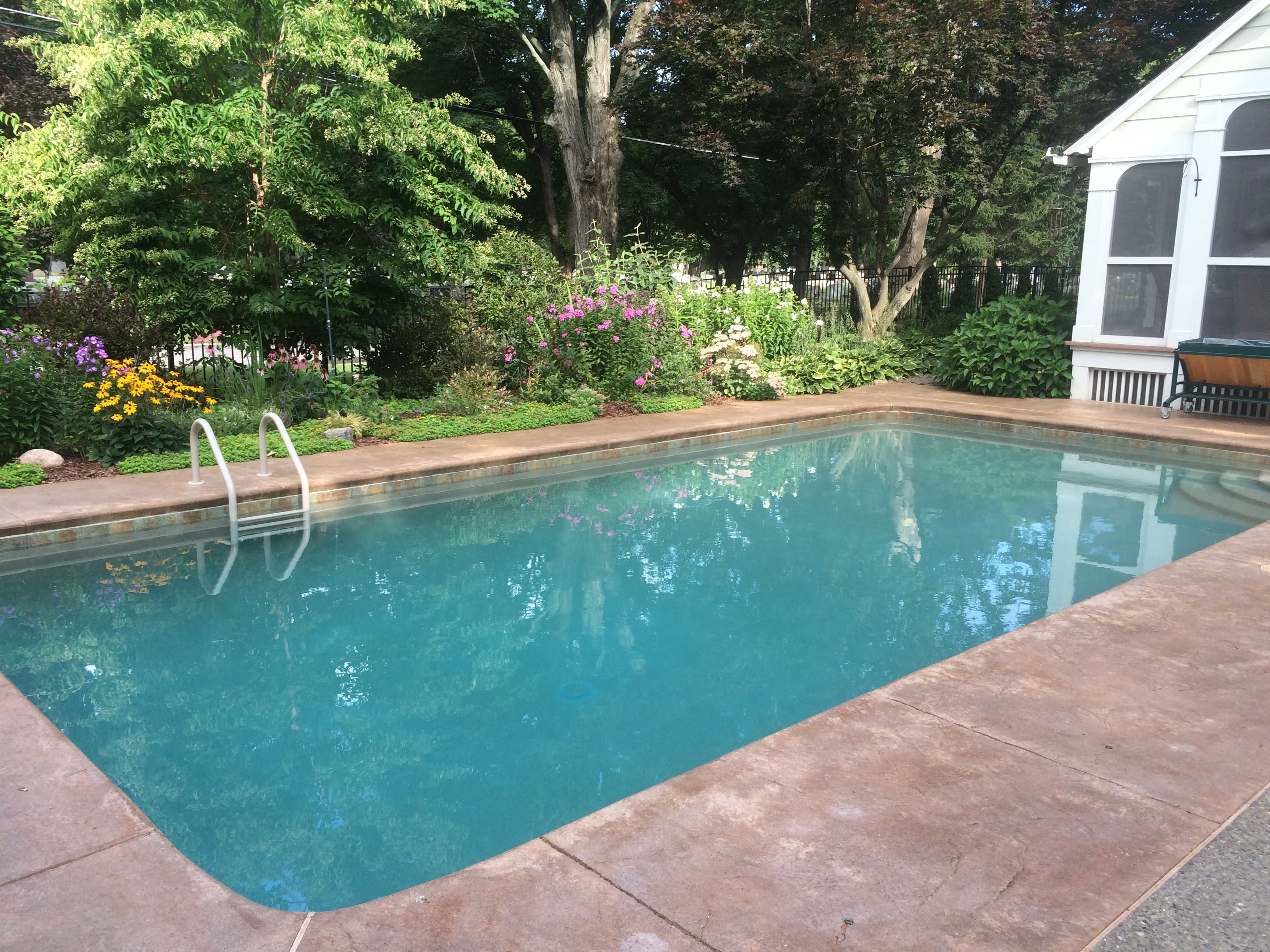 Signature Matrix Pebble Pool Finishes | Leisure Craft Pools