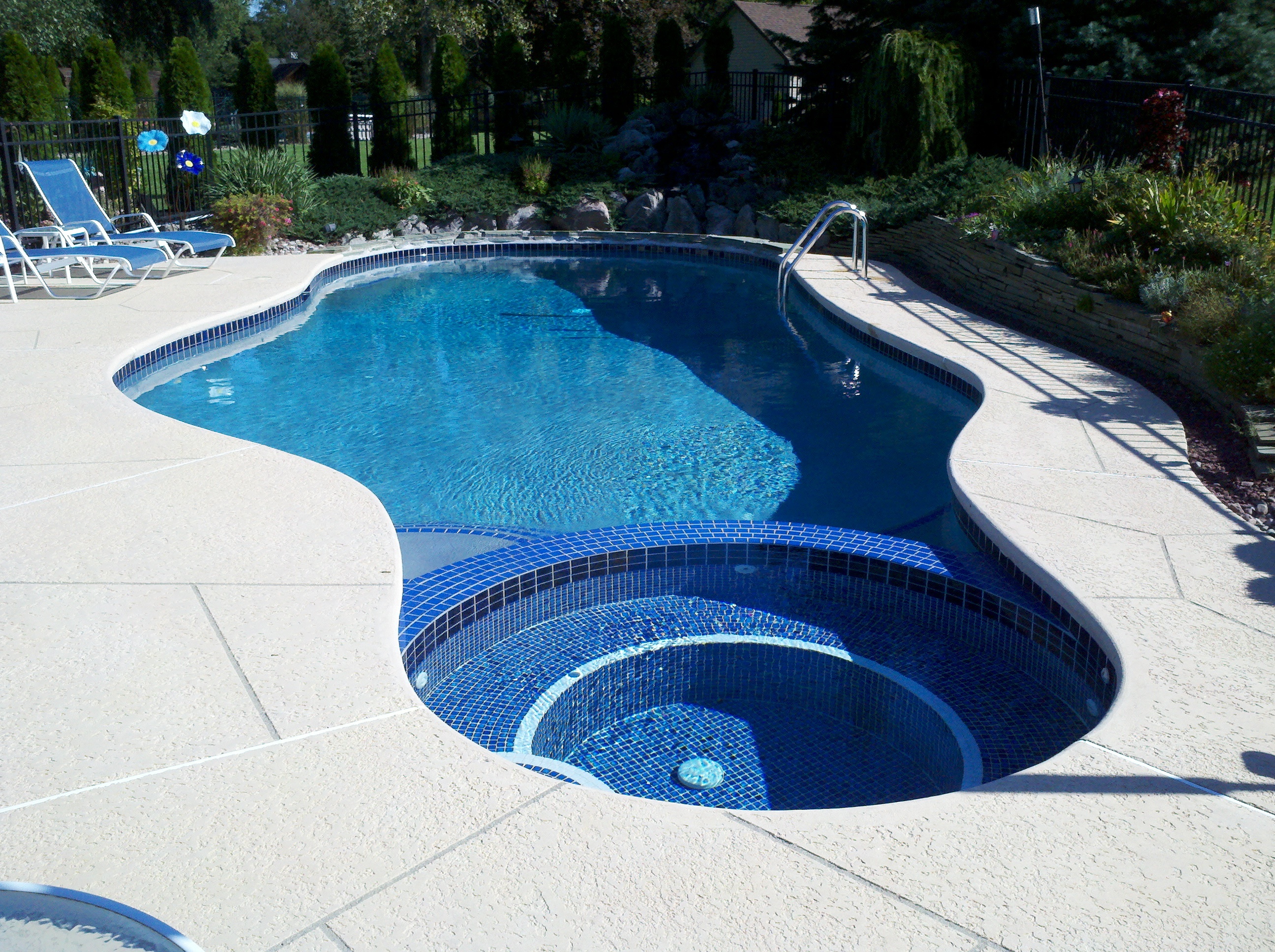 Luna Quartz Pool Finishes | Leisure Craft Pools