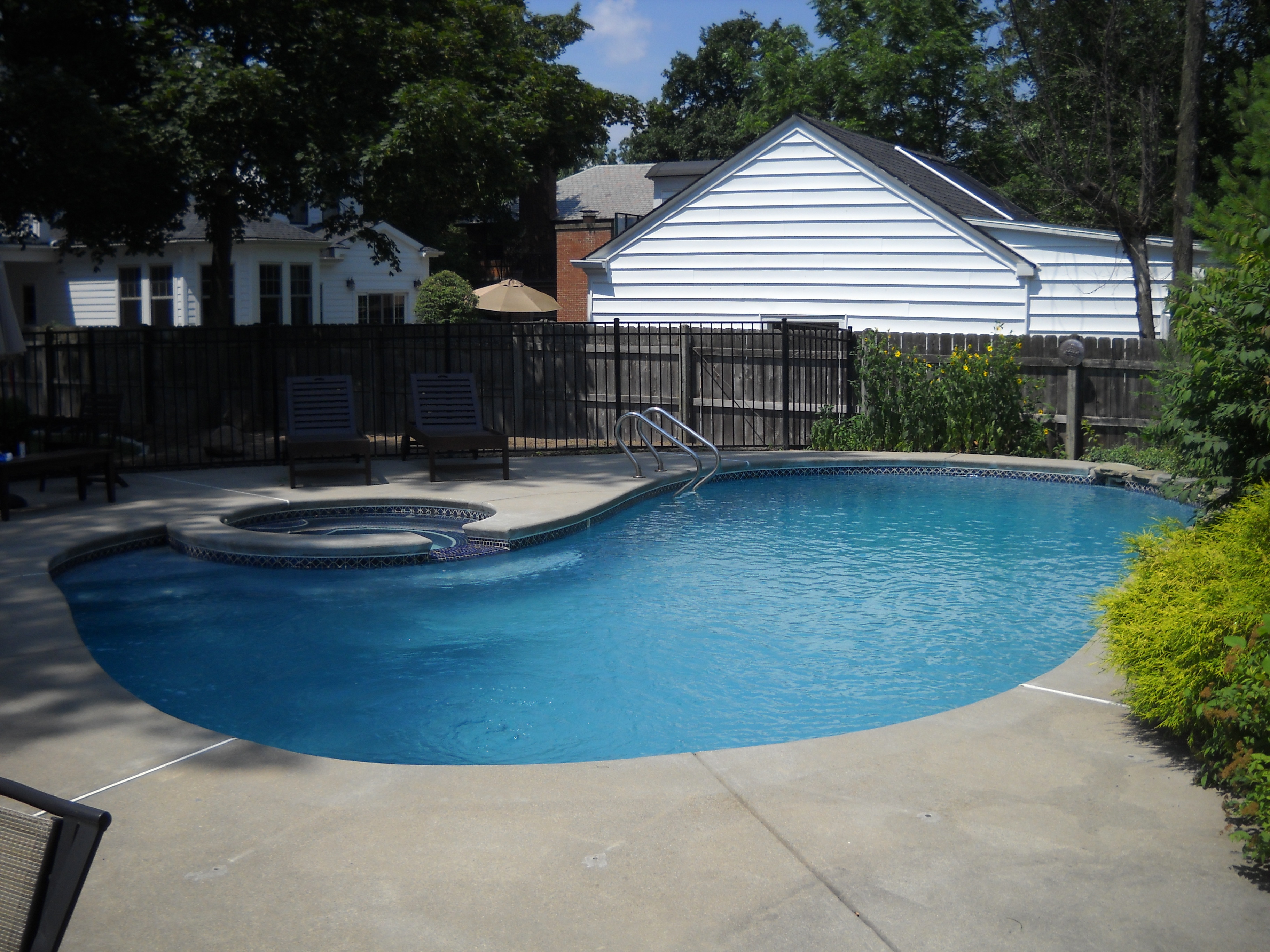 Luna Quartz Pool Finishes | Leisure Craft Pools