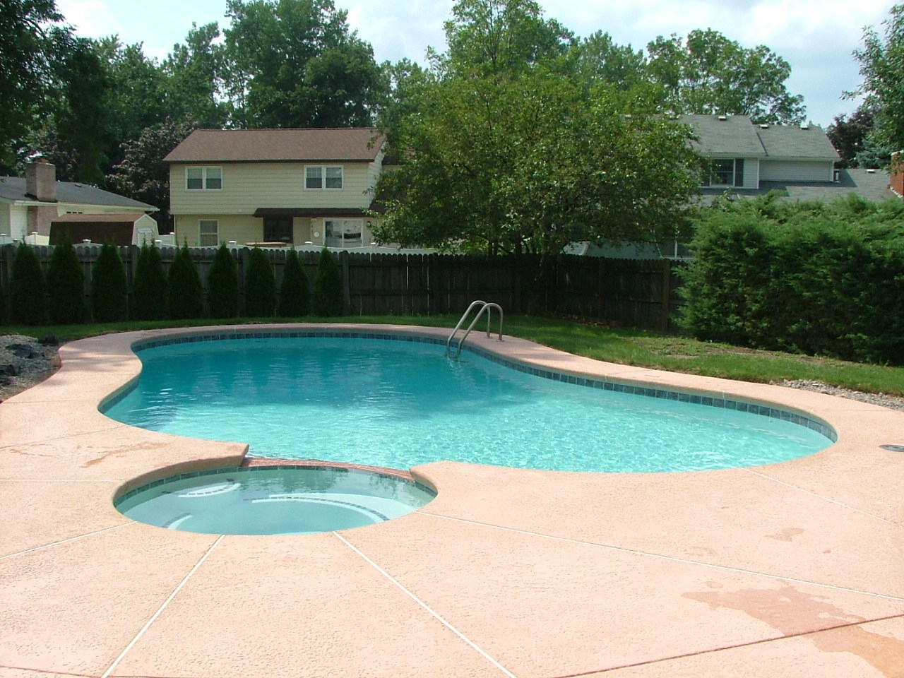 Luna Quartz Pool Finishes | Leisure Craft Pools