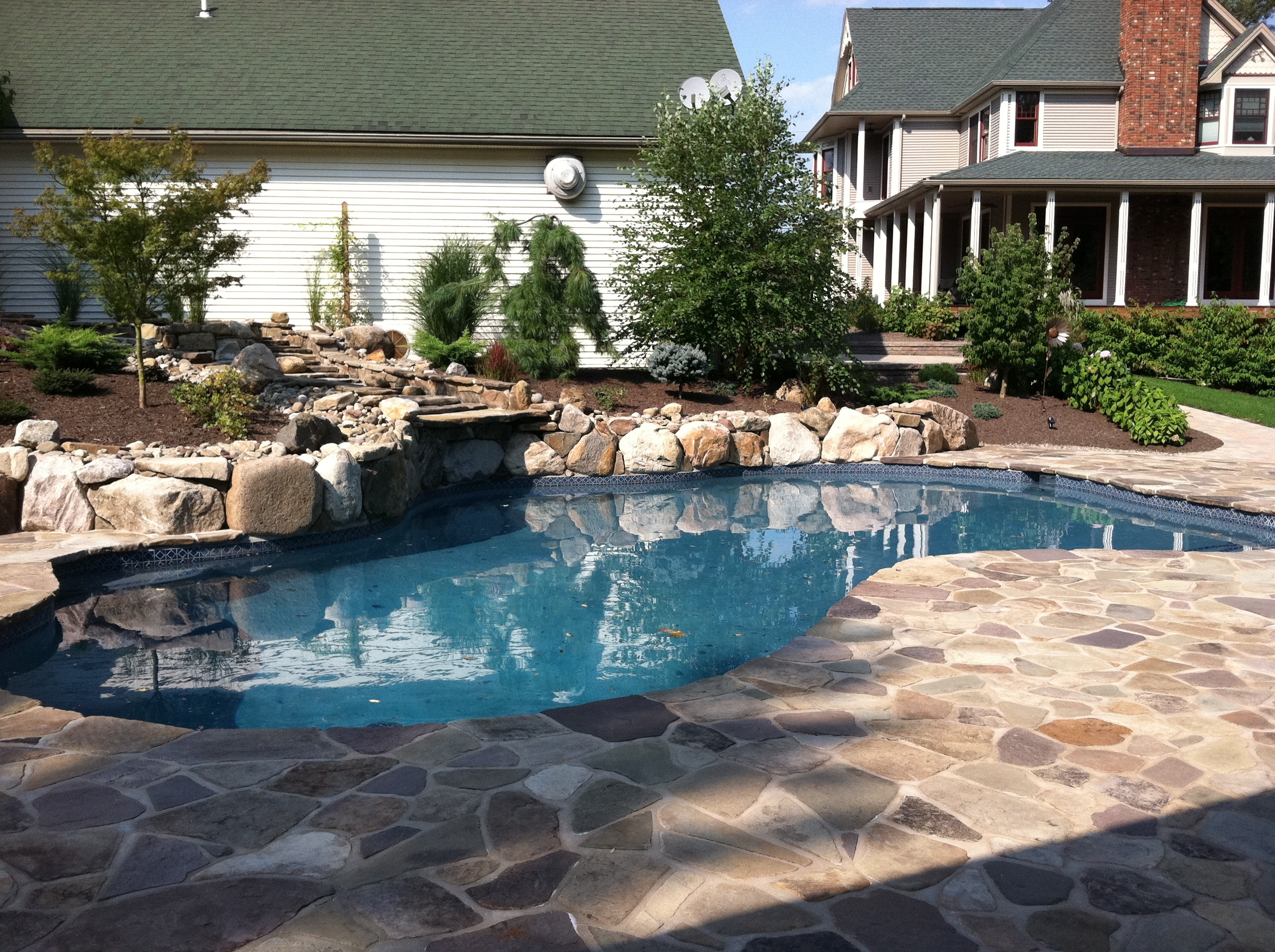 Luna Quartz Pool Finishes | Leisure Craft Pools